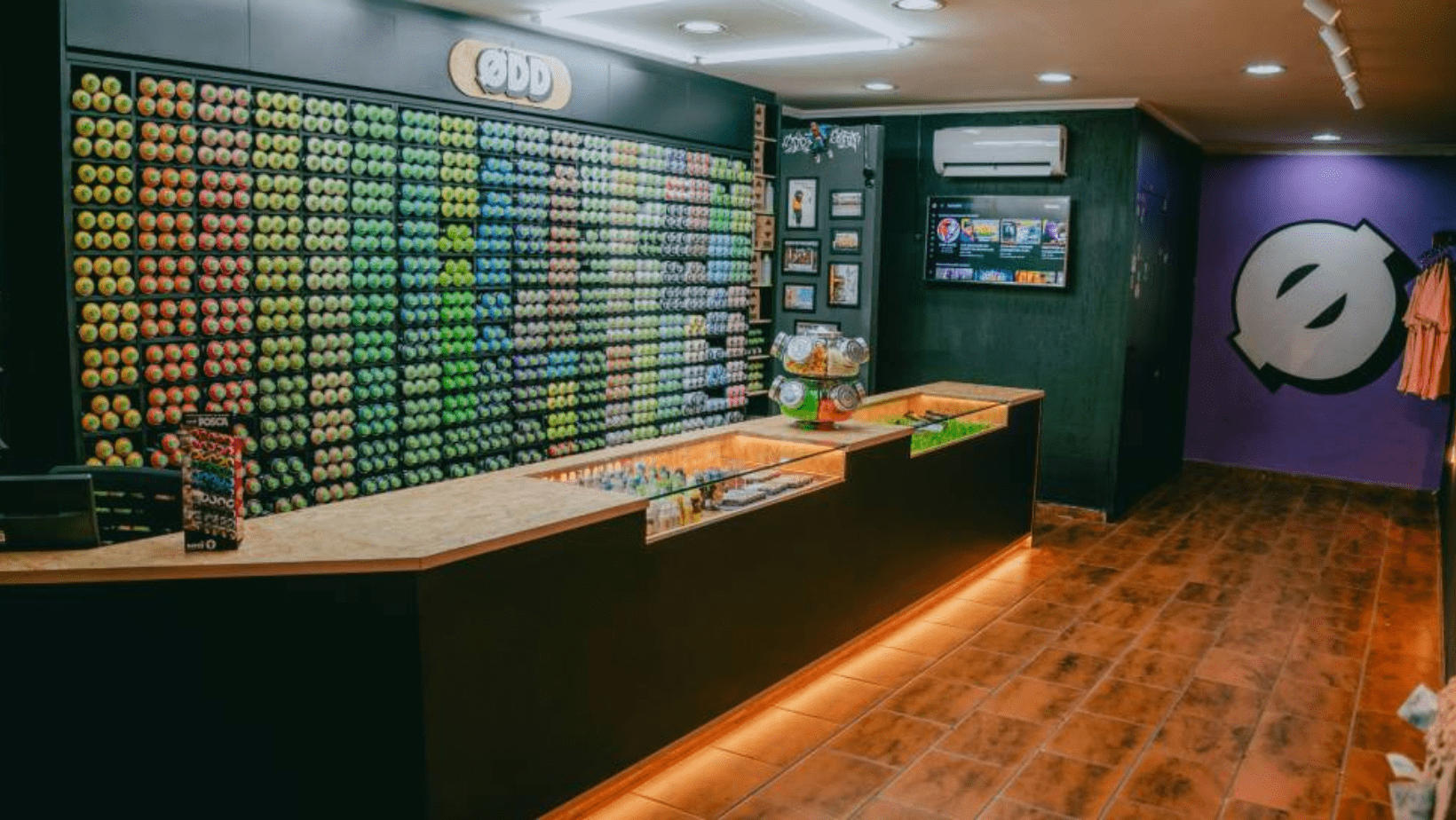 Load Comics inaugura loja em Jundiaí voltada à cultura do graffiti ...